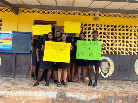 Not Backing Down Teachers Warn Of Continued Strike Action Amid Wage