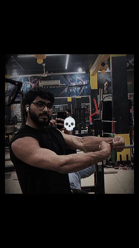 Vidit Tyagi Samjho Radha 🦚💗 Krishna Harekrishna Radhakrishna Love Radheradhe