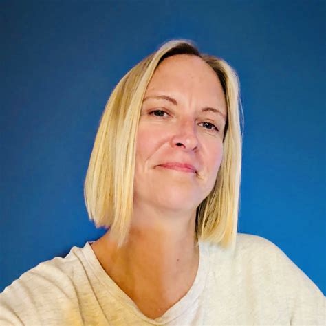 Kate Robbs Comedy Profile Hot Water Comedy Club