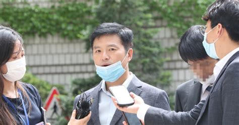 김태우 전 수사관 조국 겨냥 유재수는 지켜주고 나는 먹고 살지도 못하게 가혹하게 해임
