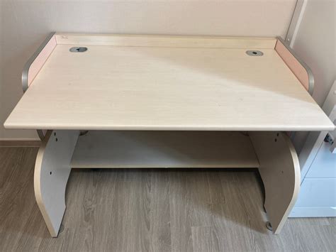 일룸 초등 저학년용 높이 조절 책상 당근마켓 중고거래