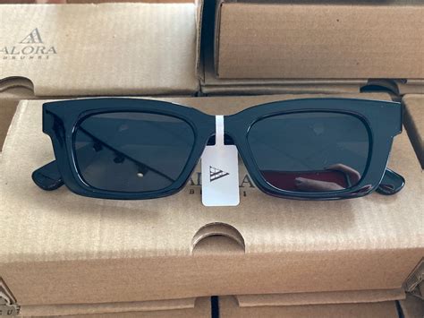 N138 Black Rectangular Sunglasses Alora Collection
