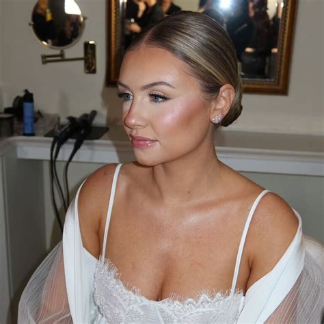 24 Wedding Guest Makeup Looks Youll Want To Copy