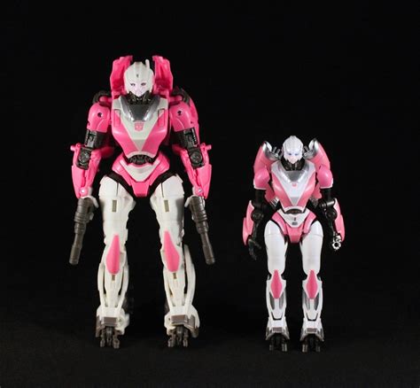 Shes Fantastic Transformers Model Kit Arcee