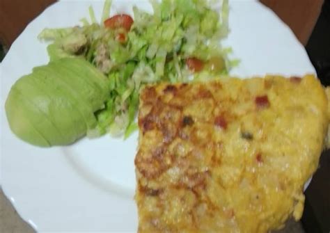 Tortilla a la paisana con chorizo Receta de Ariel Santisteban Peña Cookpad