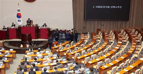 민주당 내란특검법·네번째 김건희 특검법 쌍끌이 9일 발의12일 처리