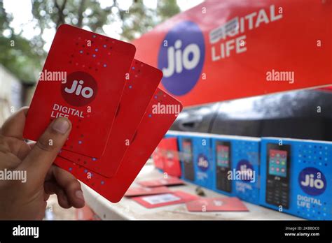 New Sim Cards Of Reliance Jio Mobile Services Hi Res Stock Photography And Images Alamy