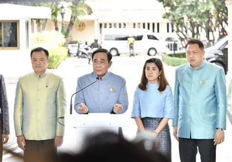 “บิ๊กตู่” แสดงความยินดี “เศรษฐา” ขอให้บริหารราชการให้สำเร็จ ยันไม่ได้หัก “พี่ป้อม”