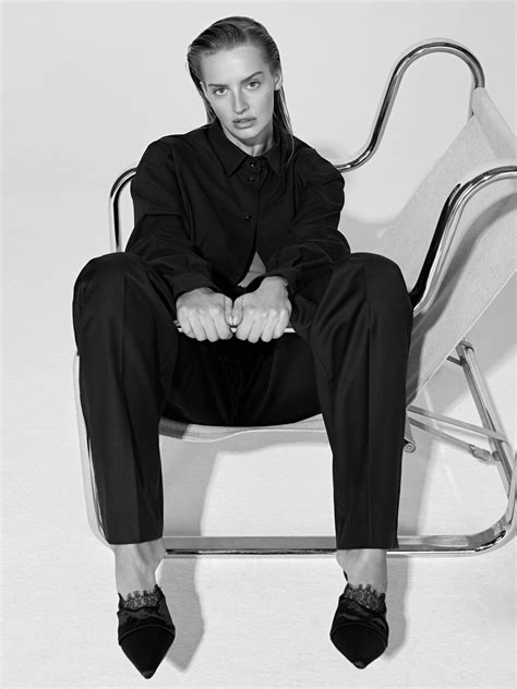 Premierowo Na Ellepl Karolina Pisarek Debiutuje Z Marką Modową Forcer To Wyjątkowe Projekty