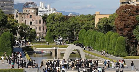인파로 북적이는 히로시마 평화기념공원