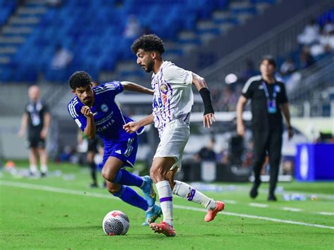 دوري أدنوك للمحترفين عودة شباب الأهلي للصدارة وخسارة العين أبرز مشاهد