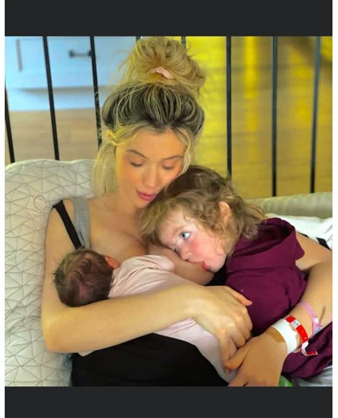 Best 10 14 Celebs Who Prove No Mom Should Ever Be Ashamed Of