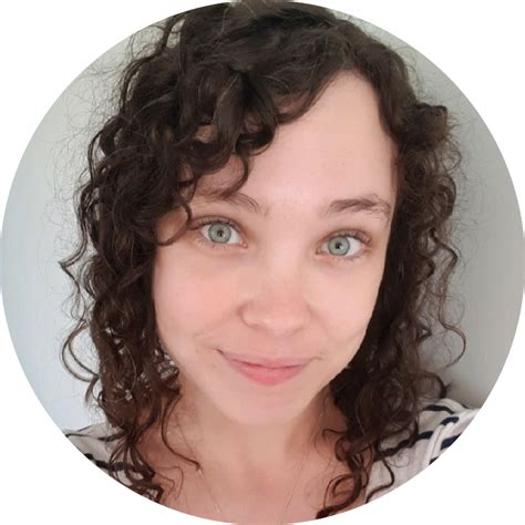 Caitlin Moores Instagram Twitter And Facebook On Idcrawl