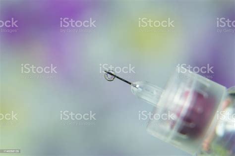 糖尿病胰島素注射器與針特寫藥物注射 照片檔及更多 不健康的生活方式 照片 不健康的生活方式 低血糖 俄羅斯 Istock