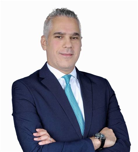 Fairmont Dubai Mohammed Issa As New Director Of Rooms Fairmont Dubai