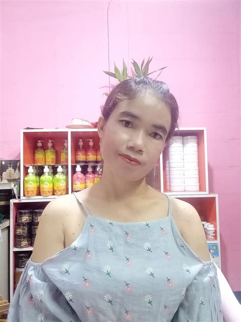 ស្រី ណាត