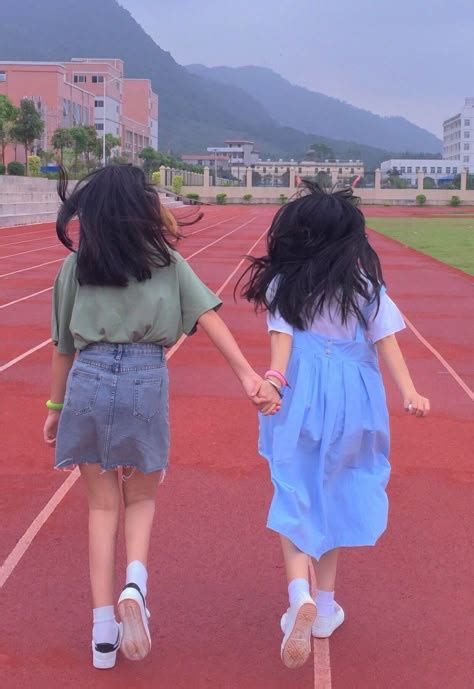 Pin De ° 𝒦𝕚𝐧𝕙𝐚• ︎ En Metadinhas💕 Jennie Lisa Fotos De Perfil Foto