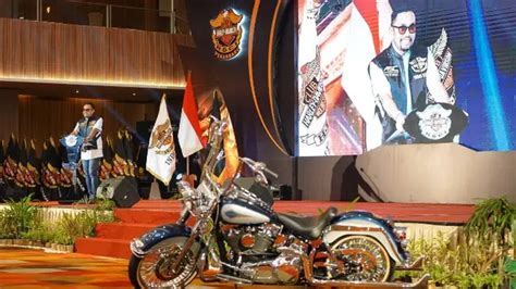 Lantik Pengurus Harley Davidson Club Pekanbaru Ahmad Sahroni Ingatkan