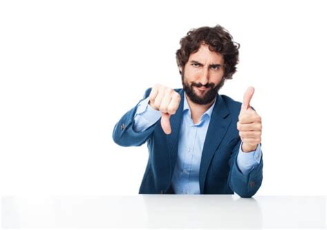 親指を上に、親指を下にした男 Psd Uidownload