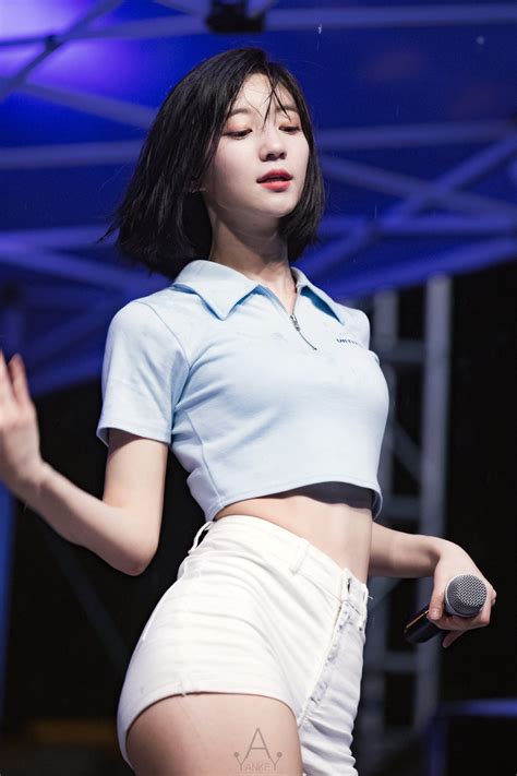 Bí Quyết Gì Giúp Binnie Oh My Girl Sở Hữu được Vòng Eo Chưa đến 50cm