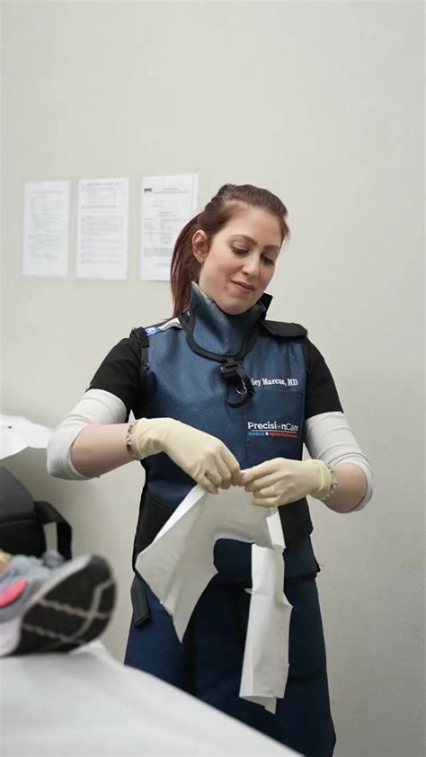 What Is A Genicular Nerve Block Procedure Genicular Nerve Block Is A Minimally Invasive