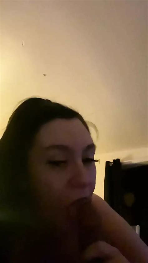 흑인 대물 자지와 섹스하는 예쁜 소녀 딥쓰롯 xHamster