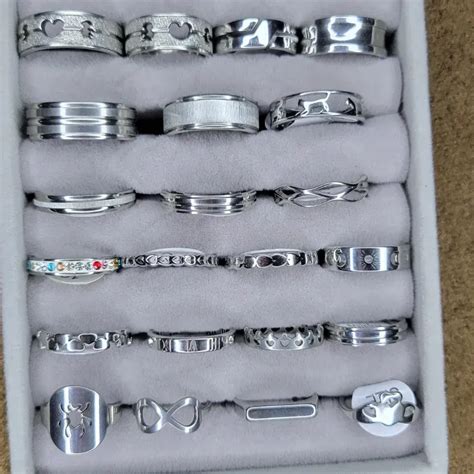Anillos de Acero Inoxidable Plateados Bisutería Collares Aretes