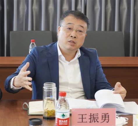 王振勇副市长一行调研瓯江实验室