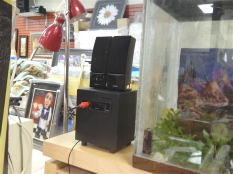 Insignia Computer Speakers 3 Pc