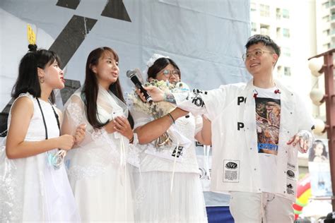 蕭秉治被公開求婚了！ 新娘突然現身「娶我～娶我～」 Ettoday星光雲 Ettoday新聞雲
