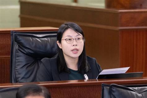 議員之聲｜李靜儀倡因應僱員被要求停工或無薪假設立保障制度的書面質詢（附質詢回覆） 環球頭條 環球新聞報