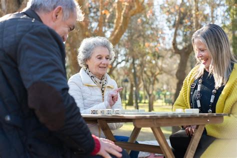 Saúde Na Terceira Idade 5 Dicas Para Manter A Mente Ativa