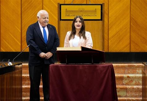 Verónica Pérez Regresa Al Parlamento Y Toma Posesión De Su Escaño En La