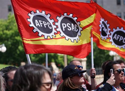 Canadas Public Servants Are Ready To Strike