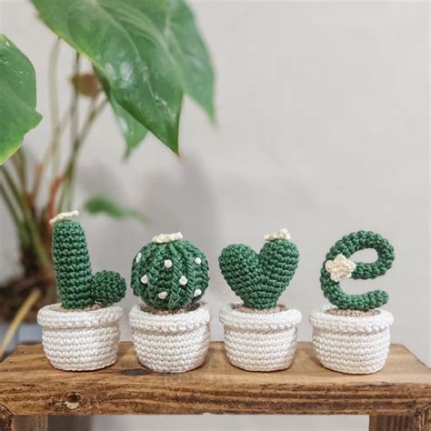 English PDF Cacti LOVE Rachel Crochê