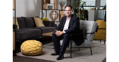 Le Groupe Loccitane Fait évoluer Sa Structure De Direction Et Nomme