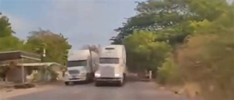 Automovilista Se Lleva El Susto De Su Vida Después Que Casi Es