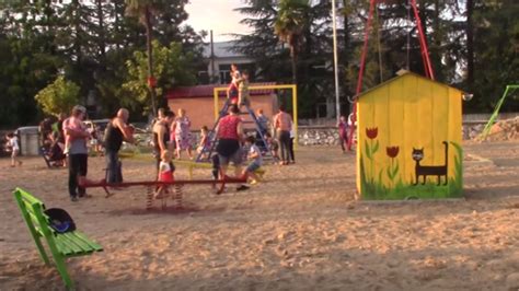 ბავშვთა გასართობი პარკი მოხალისეების საჩუქარი სოფელ ურთას