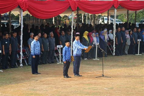 Upacara Peringatan HUT Korpri Ke 48 Kreatif Cepat Dan Inovatif