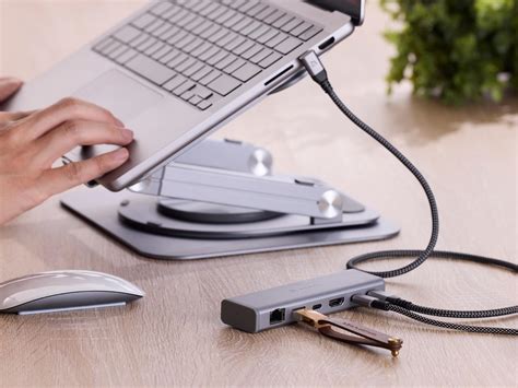 If Design Hub Stand Ultra Series