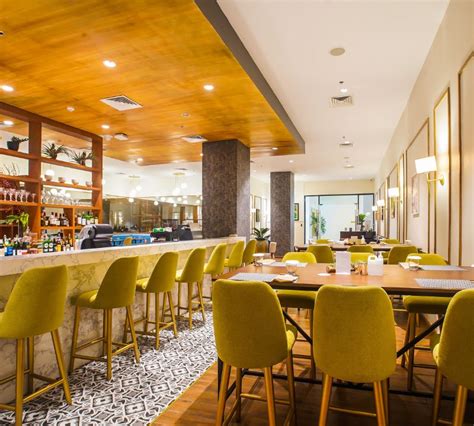 Dining Cafesummit Summit Hotels And Resorts