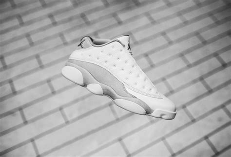 你的白银 Air Jordan 13 Low 都穿上脚了吗？ 310810 100aj13 球鞋资讯 Flightclub中文站