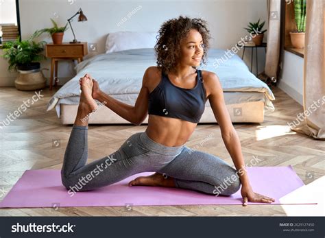 Discover Beautiful Women In Yoga Pants Pics Style And Grace In Every Pose