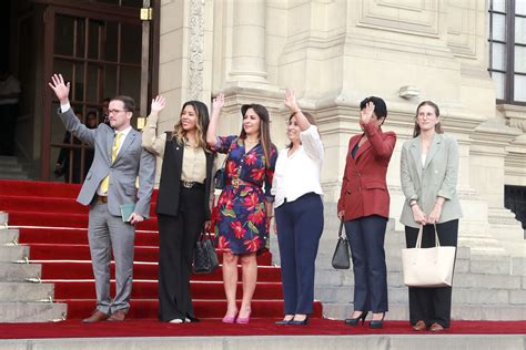 Presidenta Dina Boluarte sostuvo reunión con congresista de la bancada
