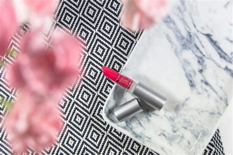 Roter Lippenstift der Klassiker in fünf Varianten Marie Theres