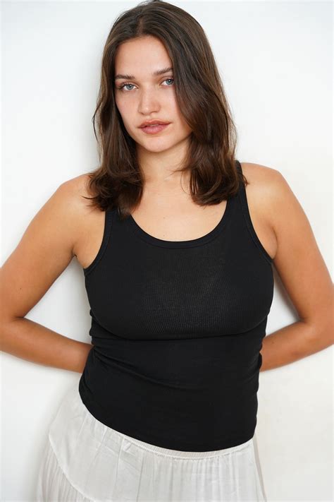 Established Models Maya Nava