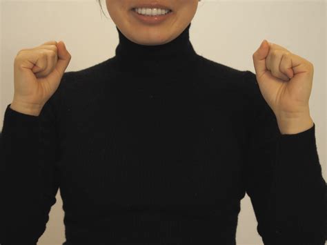 実は着痩せ効果も？ 「黒」を取り入れるメリット＆デメリットを色彩のプロが解説｜ニフティニュース