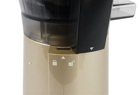 Обзор шнековой соковыжималки Redmond RJ-930S: функция реверса, холодный ...