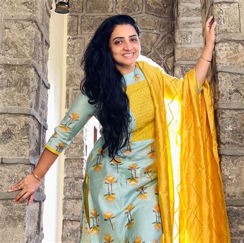 Actress Sujitha Dhanush New Photoshoot In Churidar