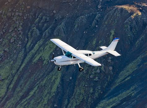 Avioneta se estrella en Parque aéreo de Estados Unidos